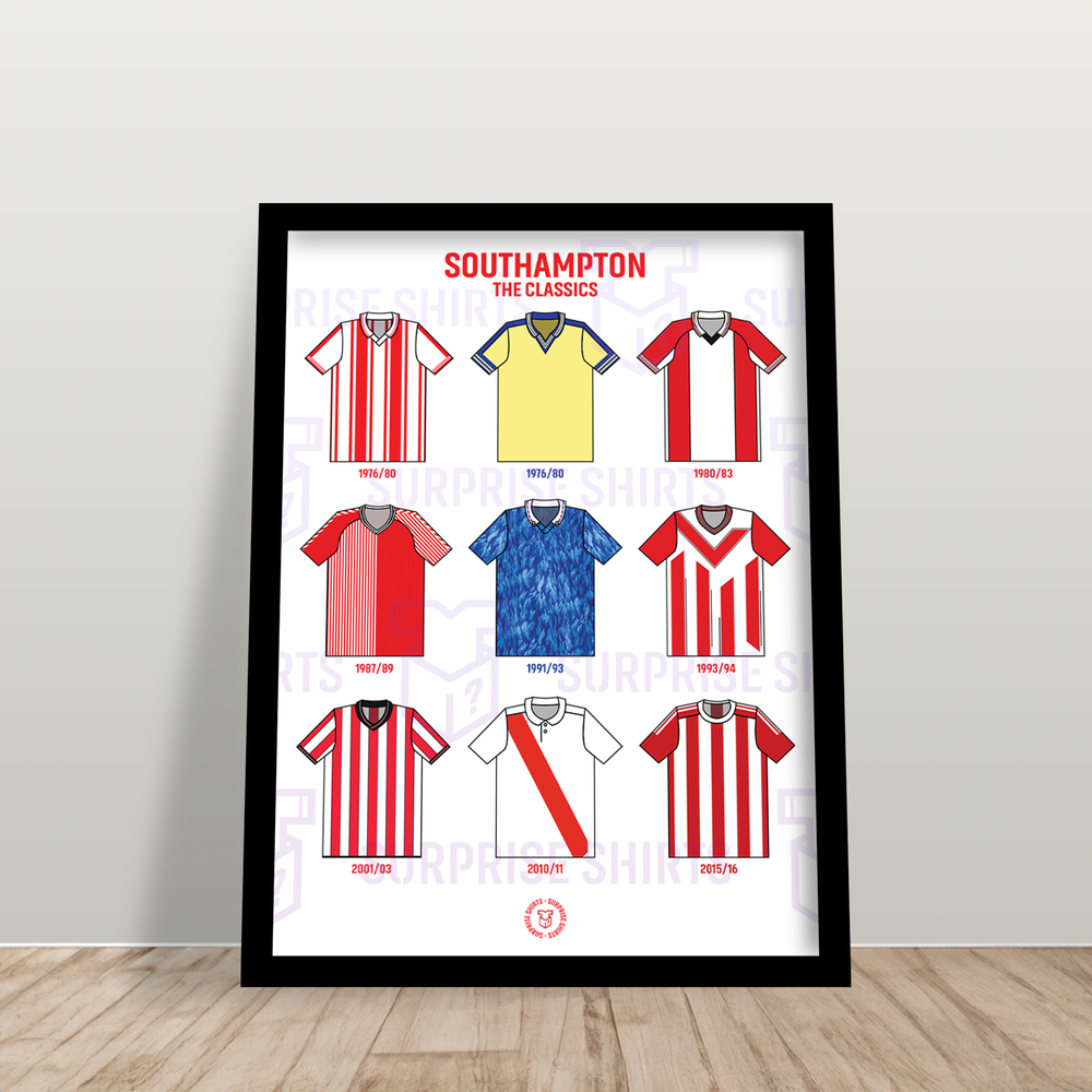 Southampton 'The Classics' Football Shirt Print & Mystery Football ...